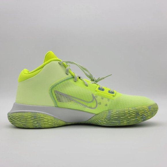 Nike | Shoes | New Nike Kyrie Volt Green Basketball Shoes Sneakers ...